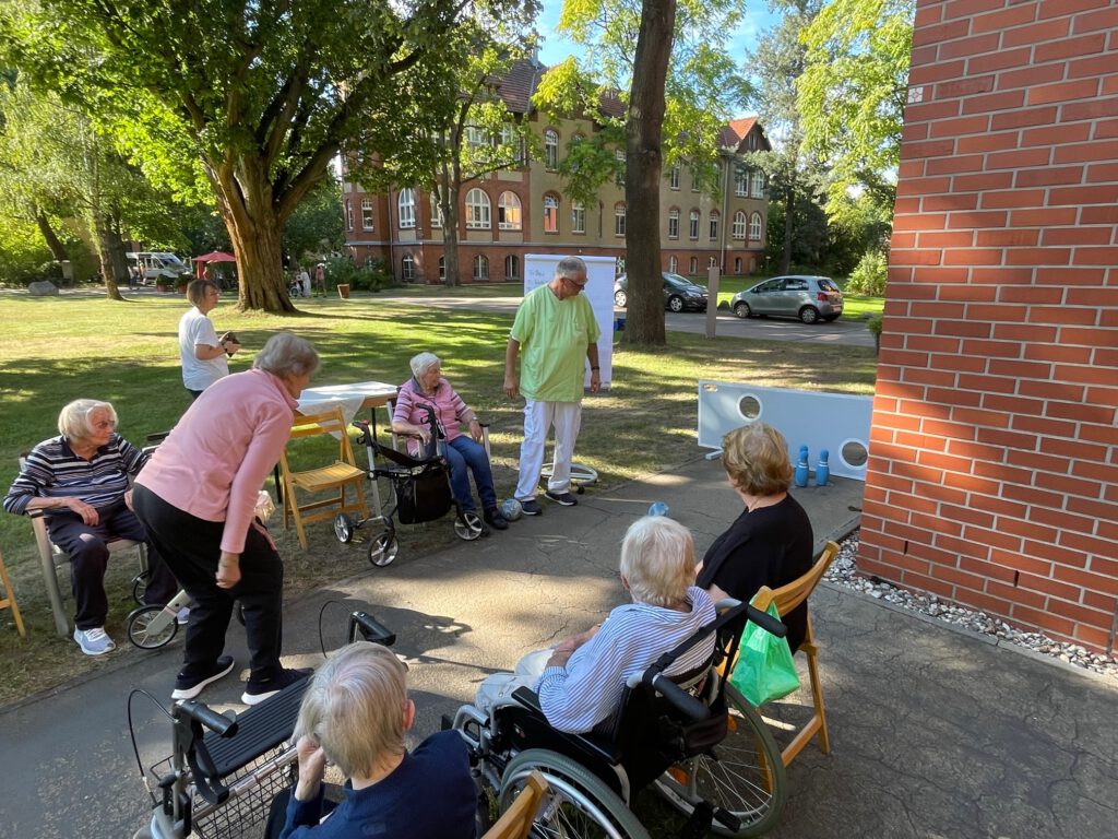 Unser Welt-Alzheimertag im Pflegewohnheim: Eine Reise durch das ...